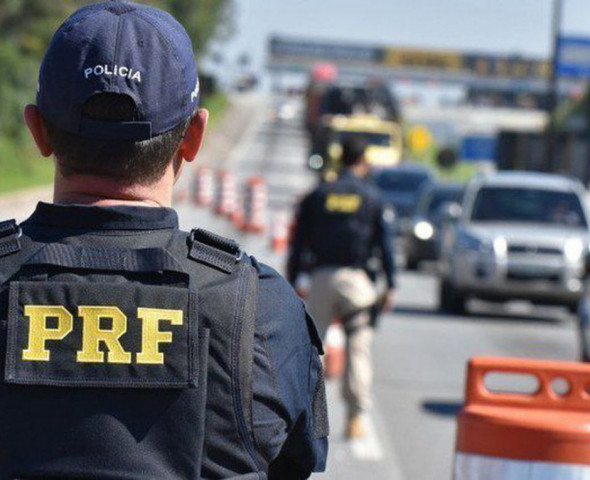 Operação Da Polícia Apreende Cerca De 1 5 Tonelada De Drogas No Rio